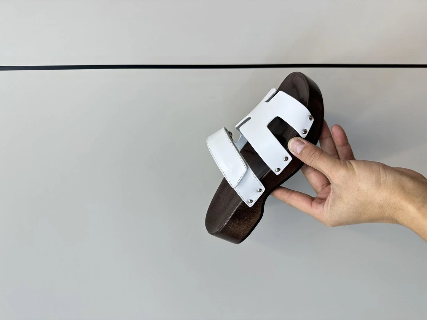 Discounted Hermes Slippers