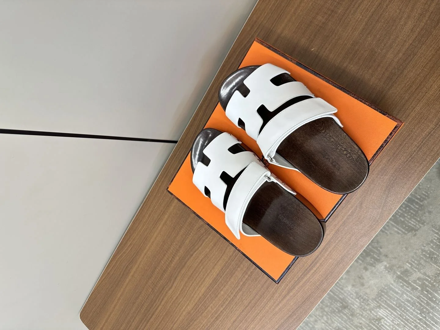 Discounted Hermes Slippers
