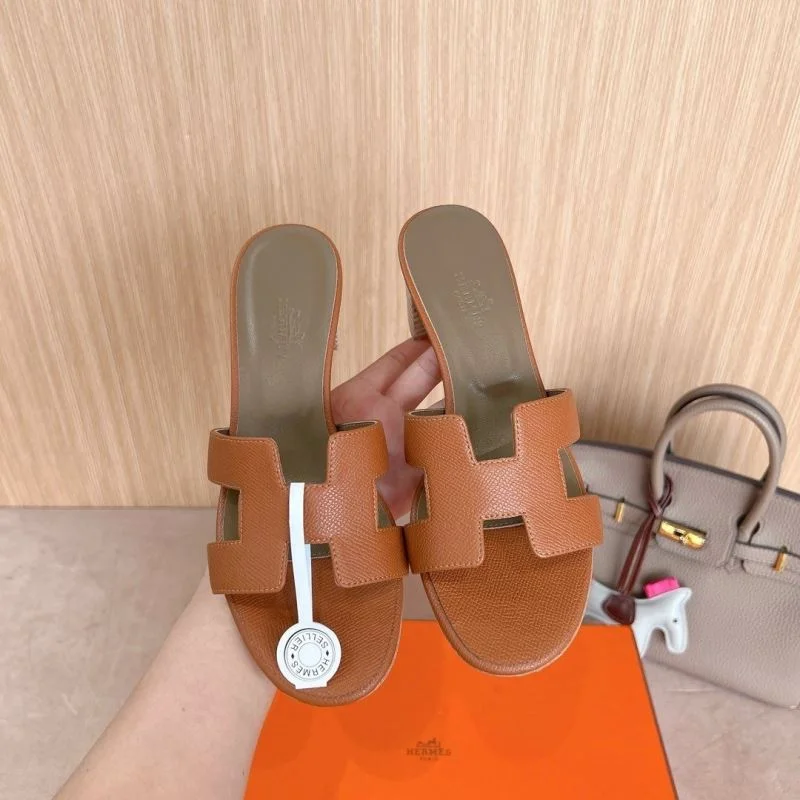 Accurate model Hermes Slippers