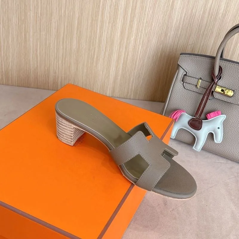 Exact replica Hermes Slippers