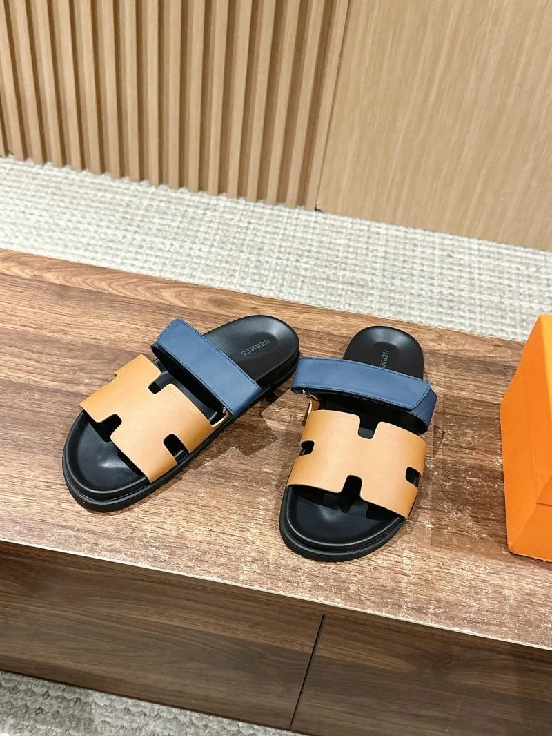 Low-cost Hermes Slippers