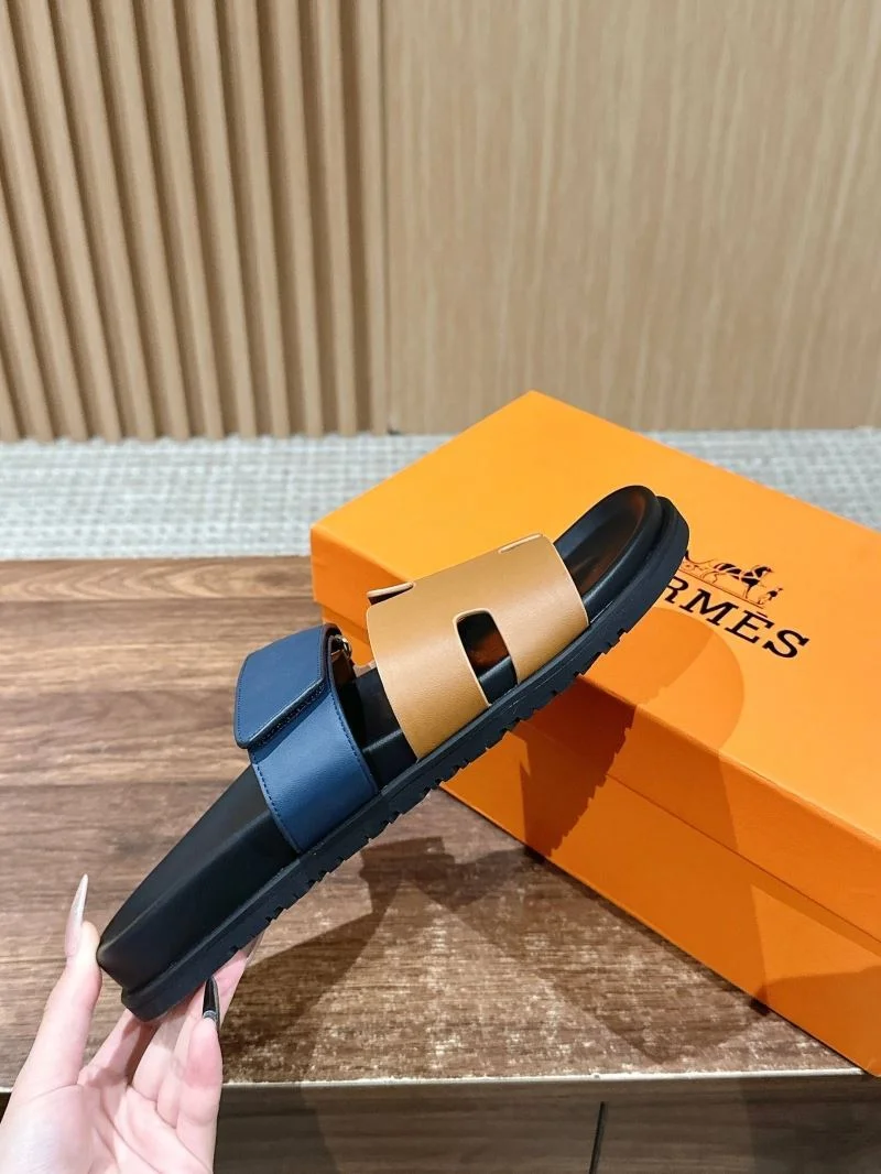 Low-cost Hermes Slippers