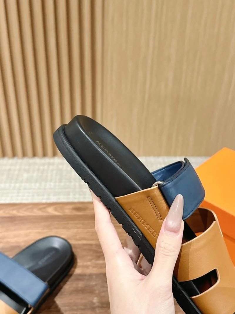 Low-cost Hermes Slippers