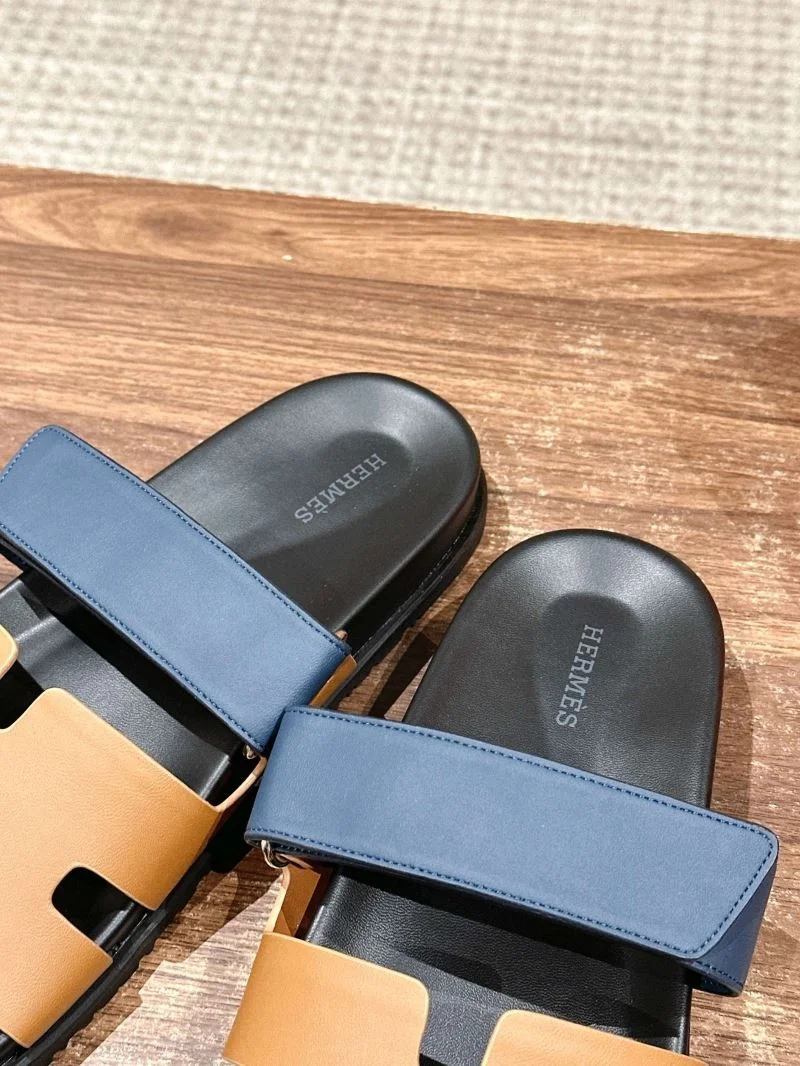 Low-cost Hermes Slippers