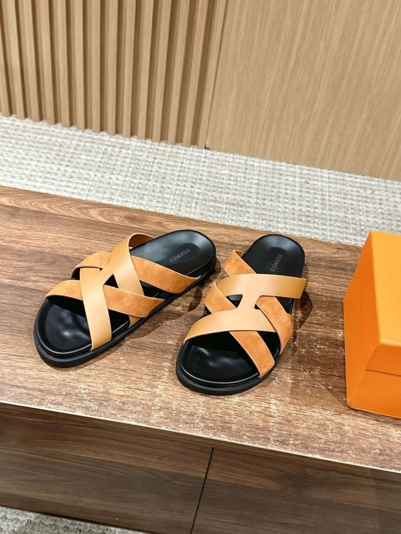 Low-cost Hermes Slippers