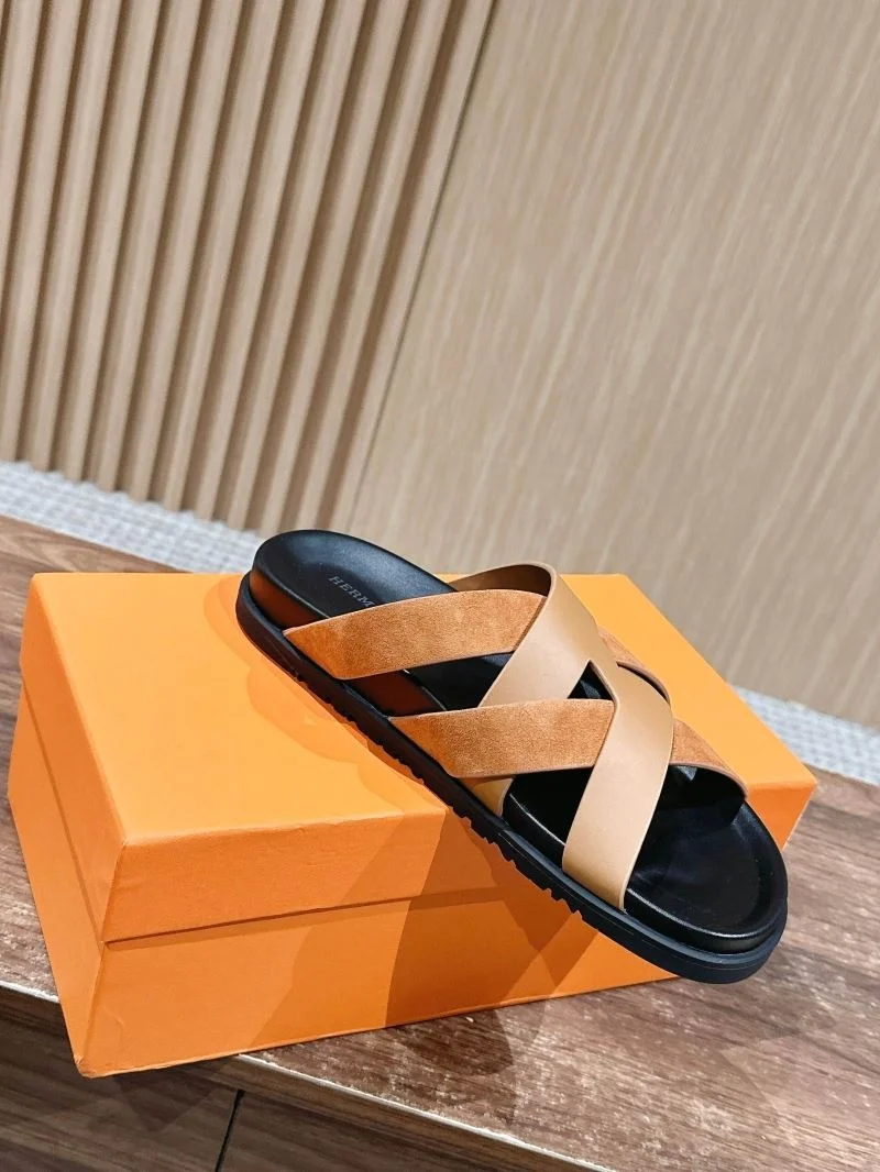 Low-cost Hermes Slippers