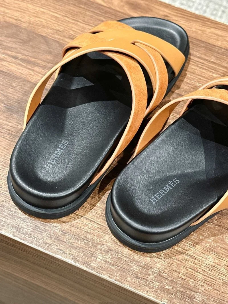 Low-cost Hermes Slippers