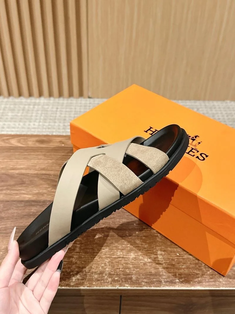 Low-cost Hermes Slippers