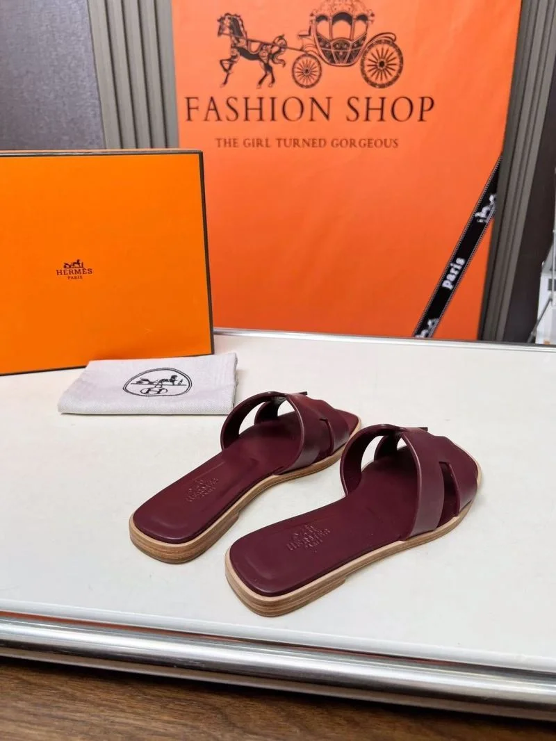 Exact replica Hermes Slippers