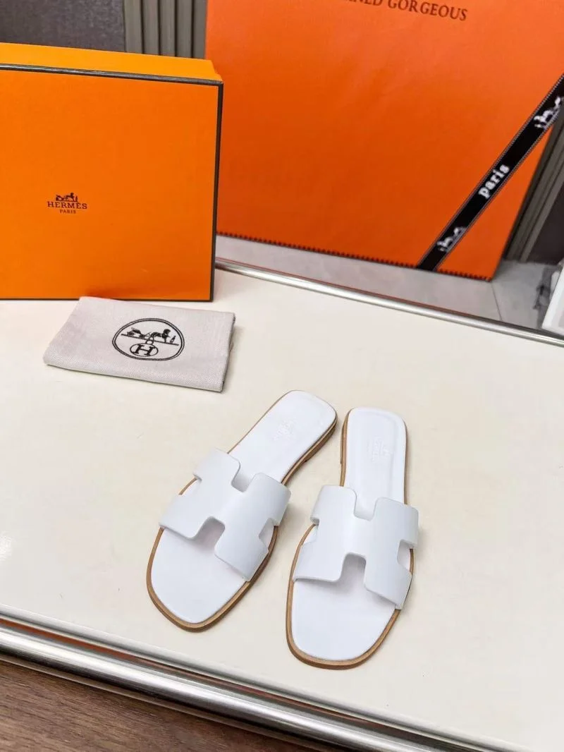 Value-priced Hermes Slippers