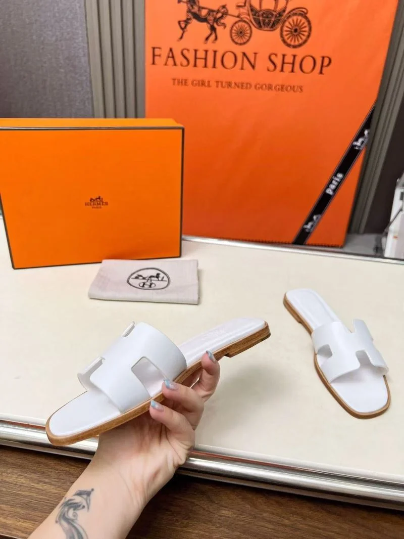 Value-priced Hermes Slippers
