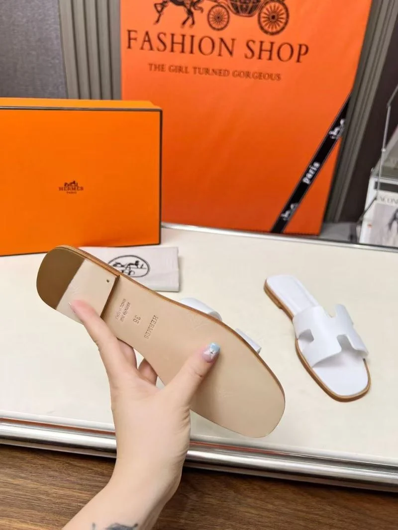 Value-priced Hermes Slippers