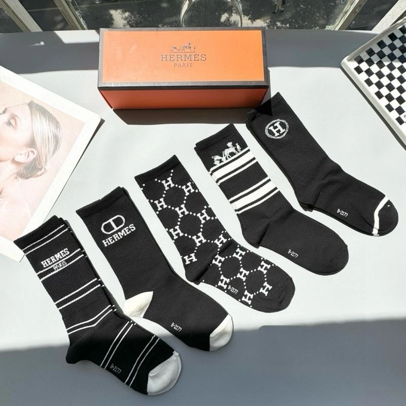 Low-cost Hermes Socks