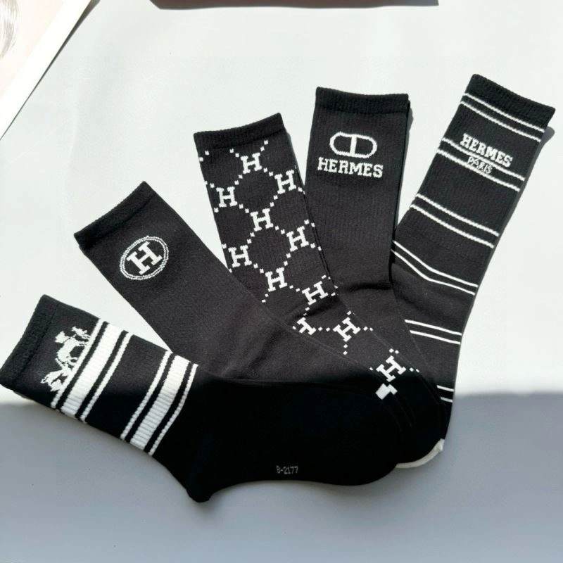 Low-cost Hermes Socks