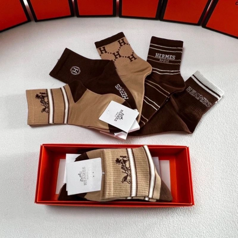 Reasonably priced Hermes Socks