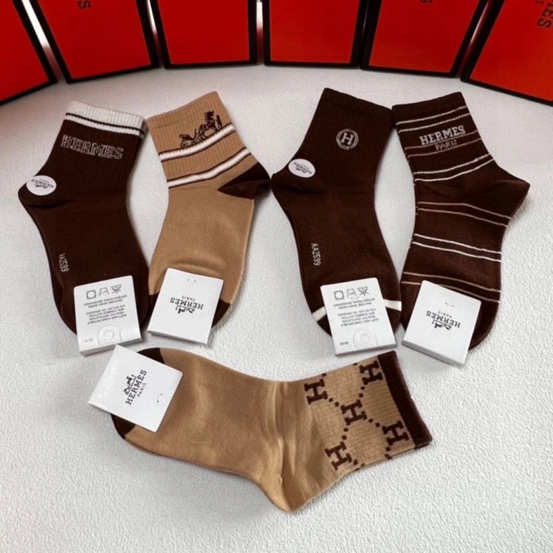 Reasonably priced Hermes Socks