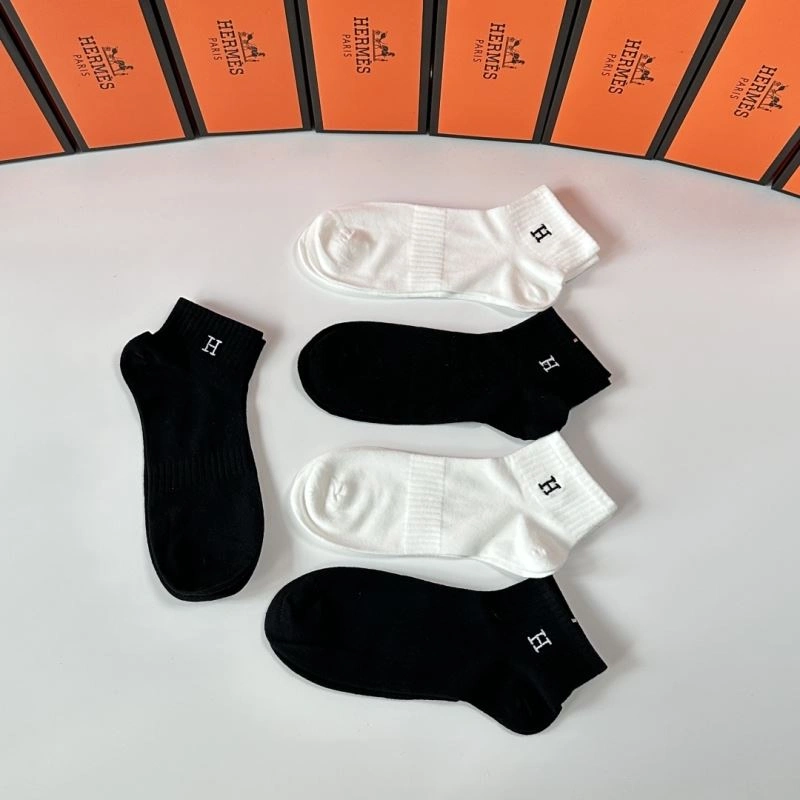 Low-cost Hermes Socks
