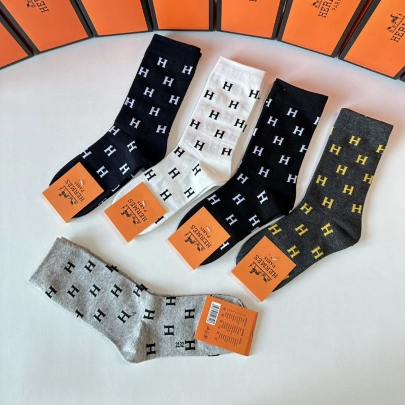 Low-cost Hermes Socks