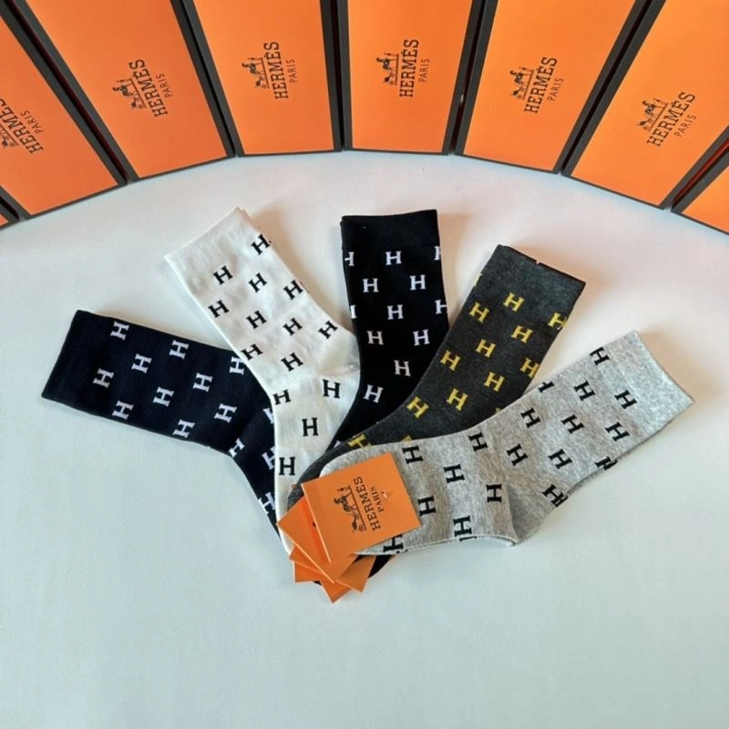 Low-cost Hermes Socks