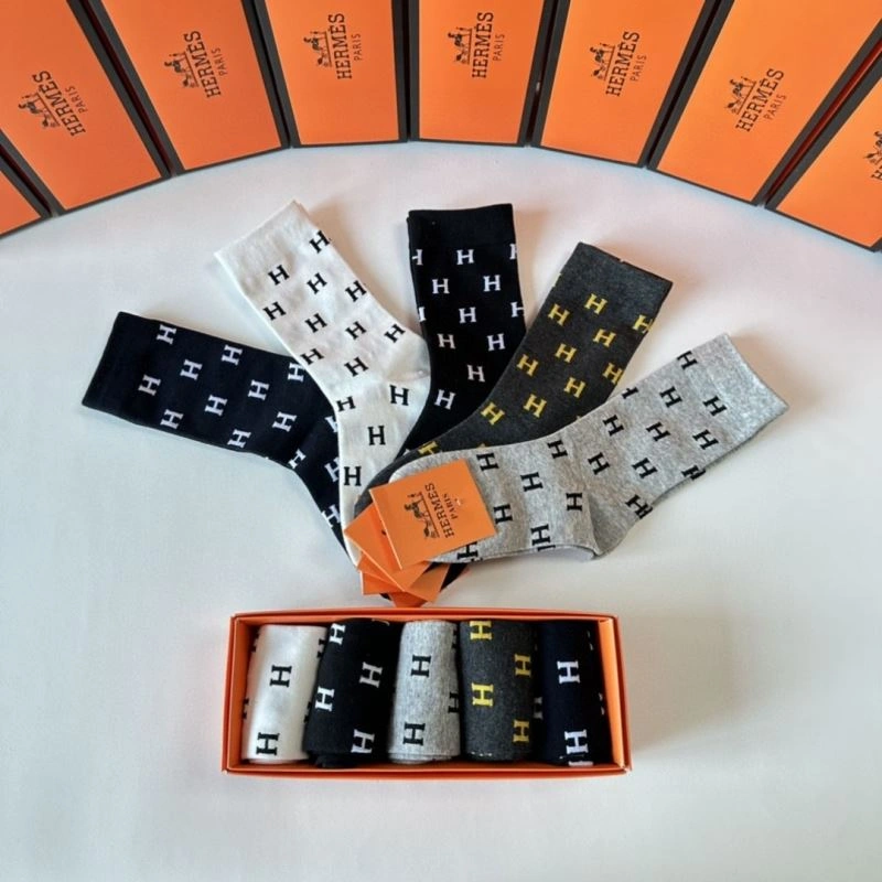 Low-cost Hermes Socks