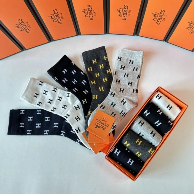 Low-cost Hermes Socks