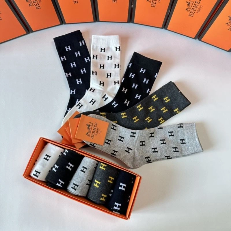 Low-cost Hermes Socks