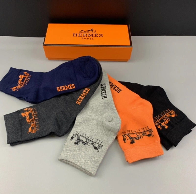 Low-cost Hermes Socks