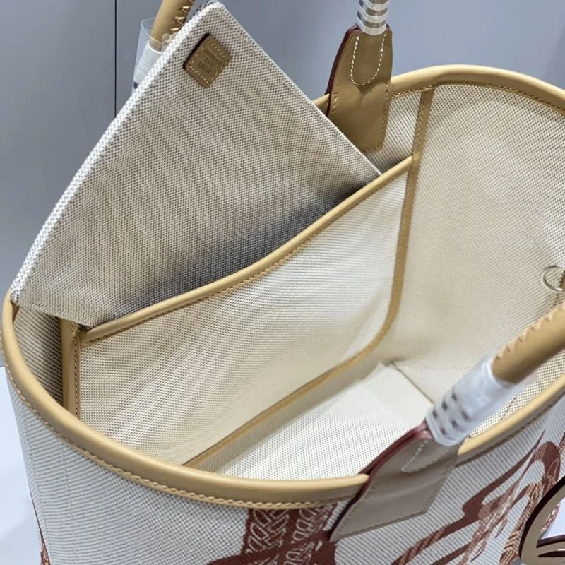 Exact replica Hermes Steeple Bags