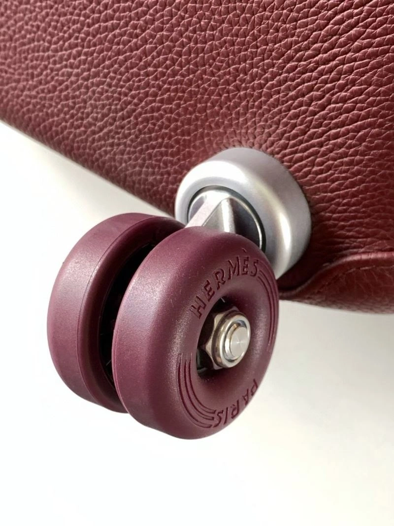 Low-cost Hermes Suitcase