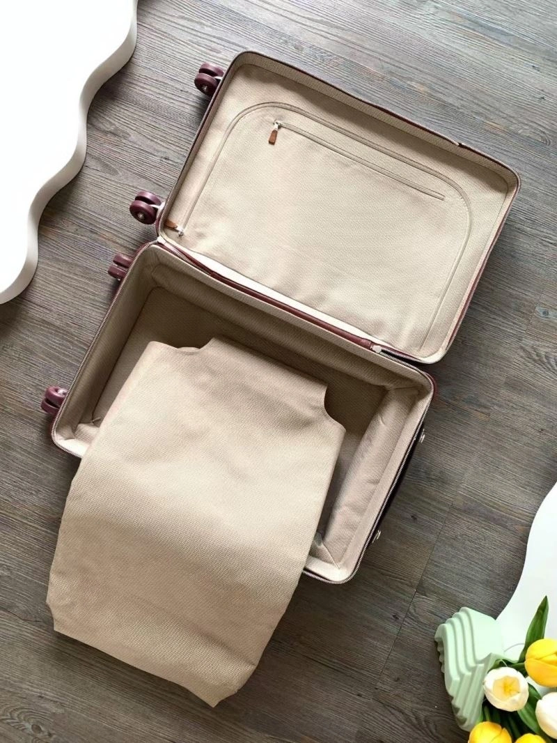 Low-cost Hermes Suitcase