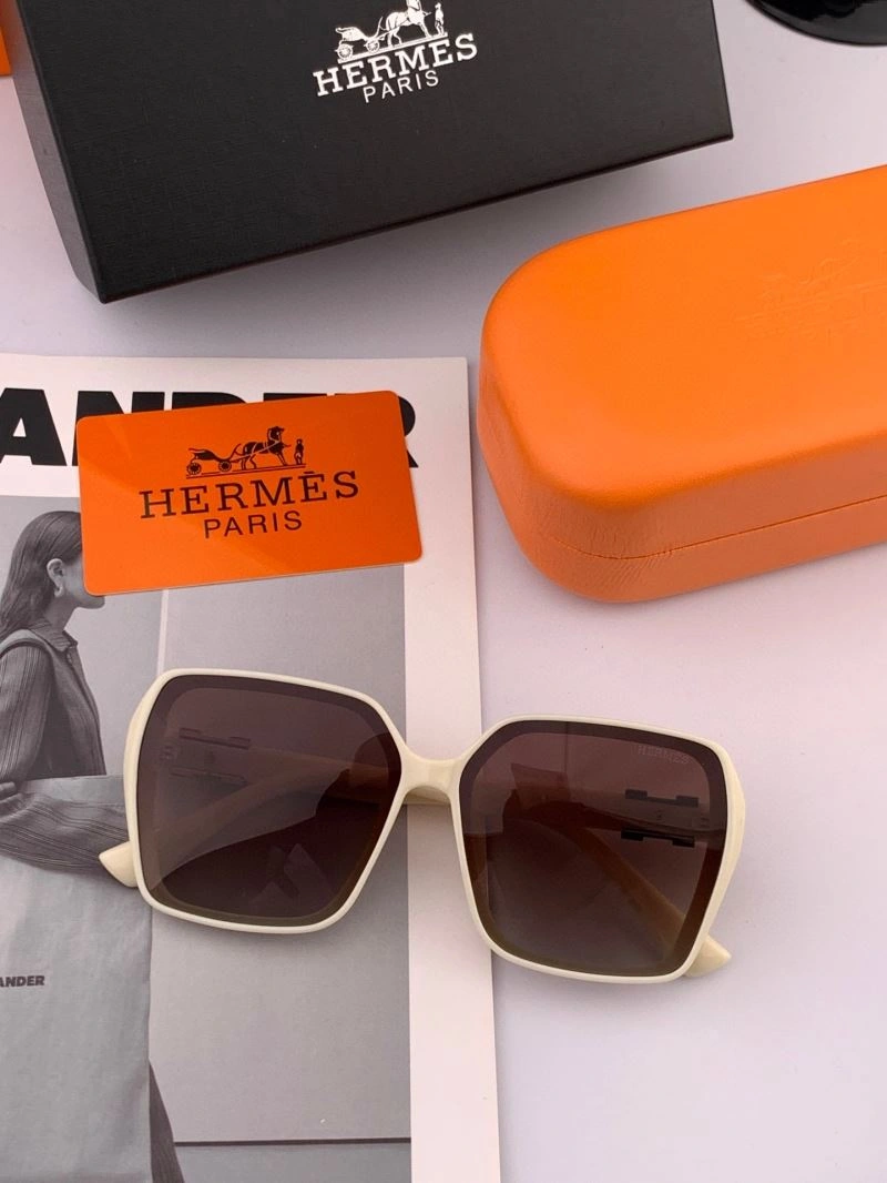 Exact replica Hermes Sunglasses