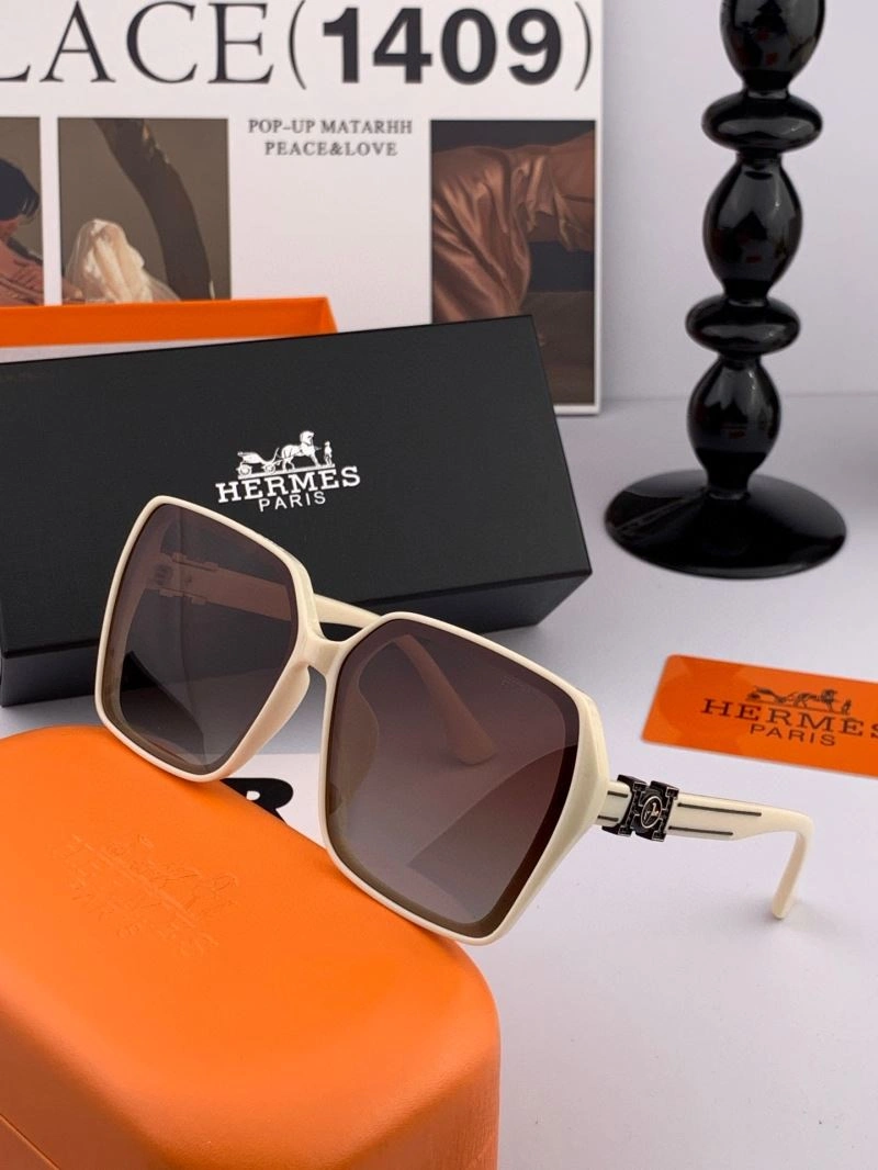 Exact replica Hermes Sunglasses