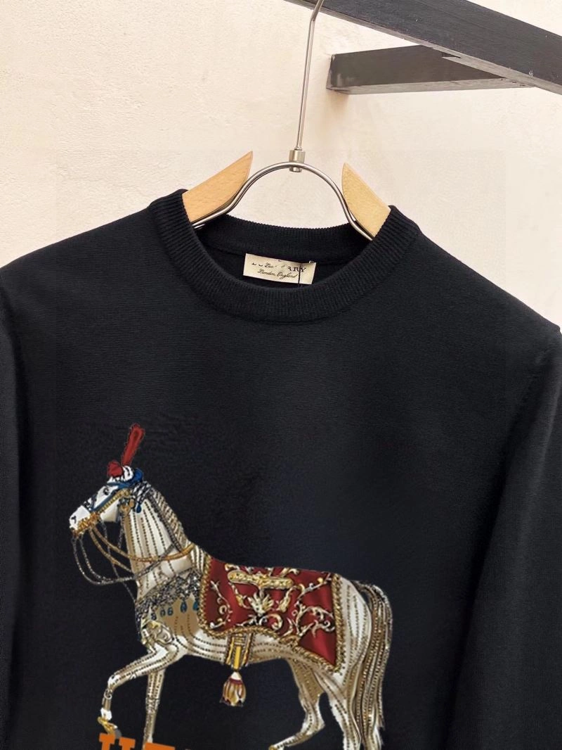 Low-cost Hermes Sweaters