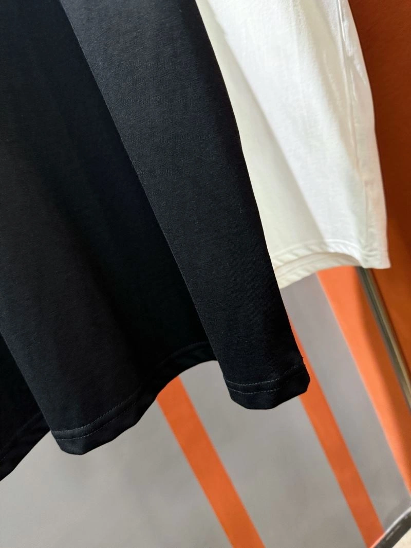 Indistinguishable Hermes T-Shirts