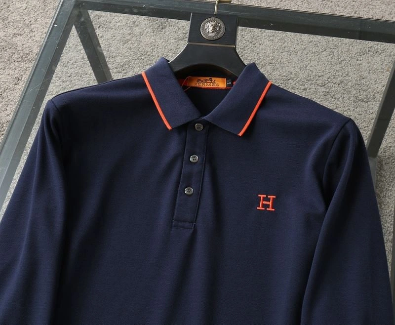 Accurate model Hermes T-Shirts