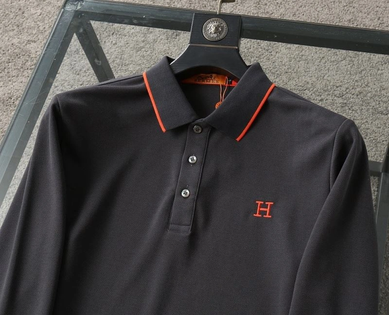 Accurate model Hermes T-Shirts