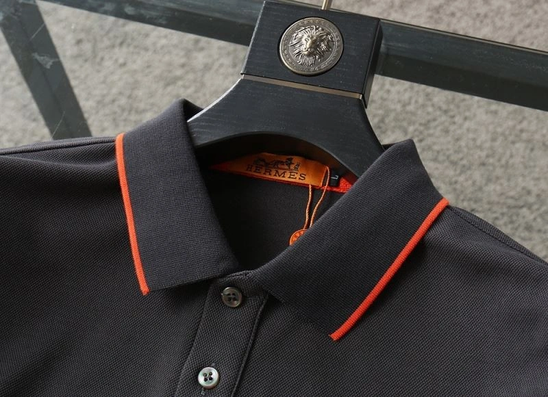 Accurate model Hermes T-Shirts