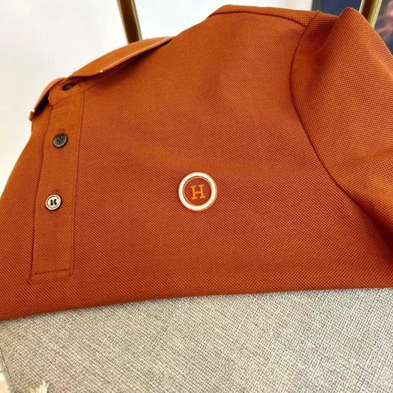 Accurate model Hermes T-Shirts
