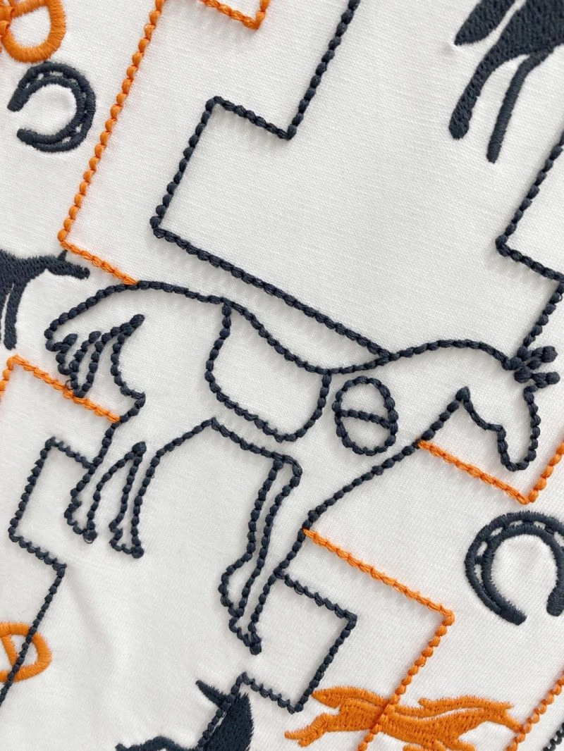 Indistinguishable Hermes T-Shirts