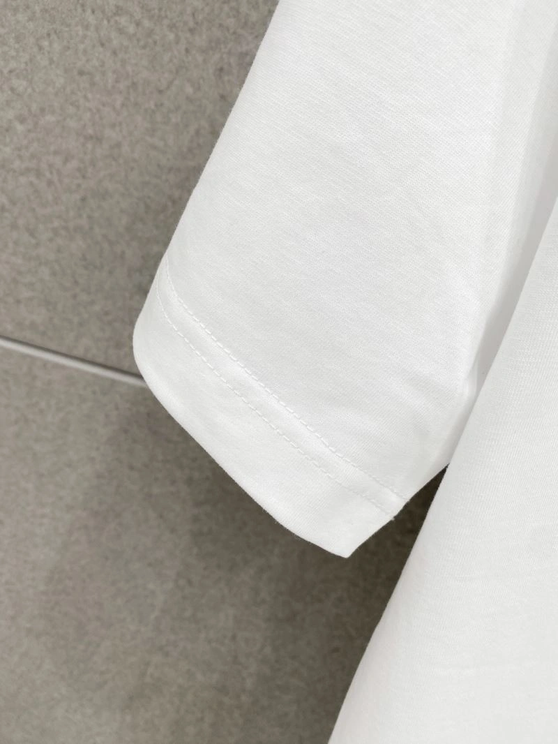 Indistinguishable Hermes T-Shirts