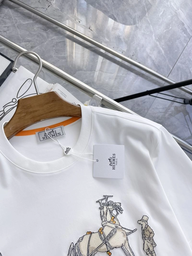 Indistinguishable Hermes T-Shirts