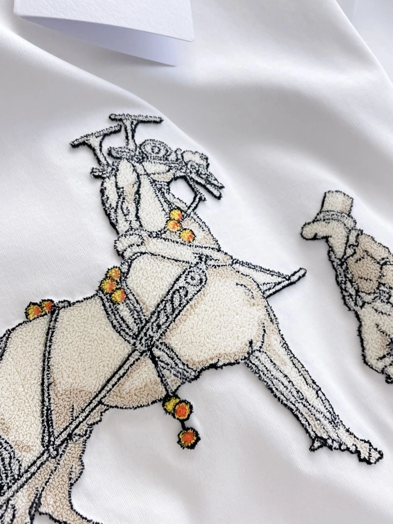 Indistinguishable Hermes T-Shirts