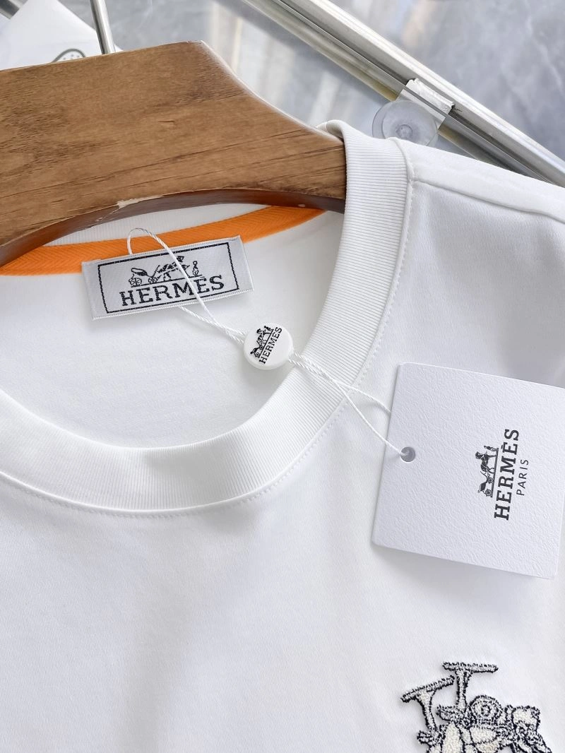 Indistinguishable Hermes T-Shirts