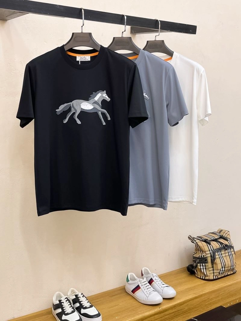 Accurate model Hermes T-Shirts