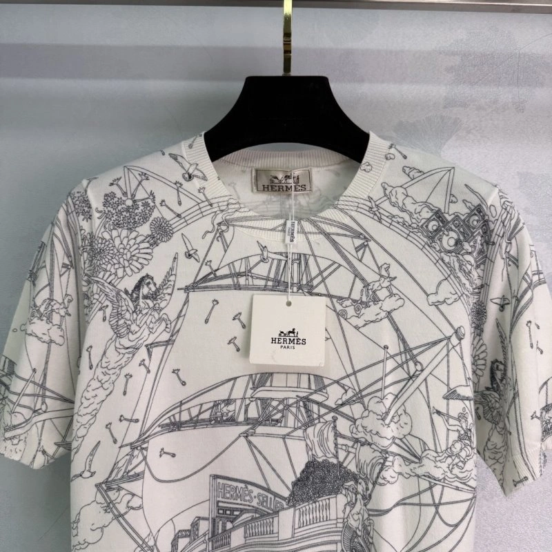 Indistinguishable Hermes T-Shirts