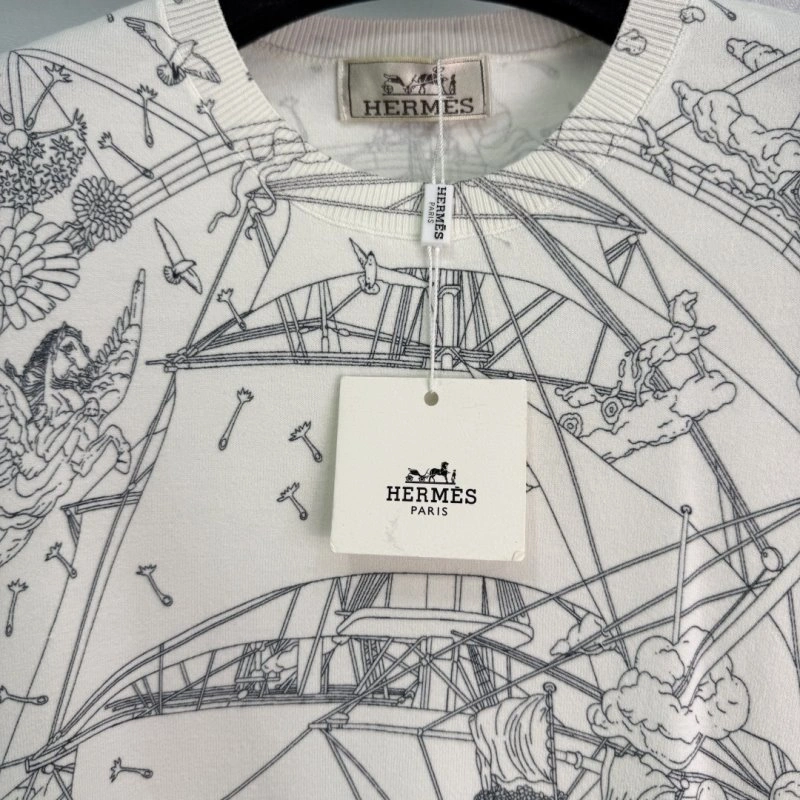 Indistinguishable Hermes T-Shirts
