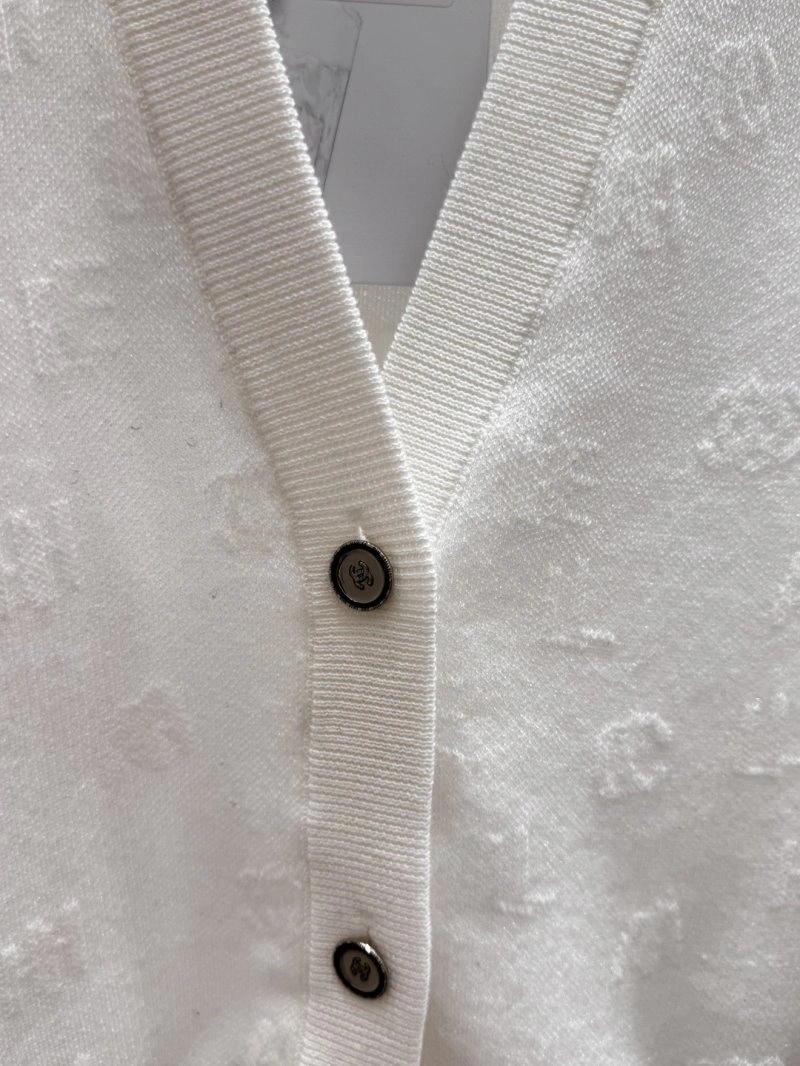 Indistinguishable Hermes T-Shirts