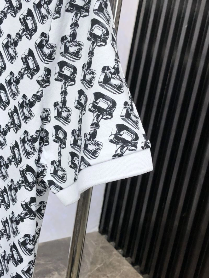 Accurate model Hermes T-Shirts