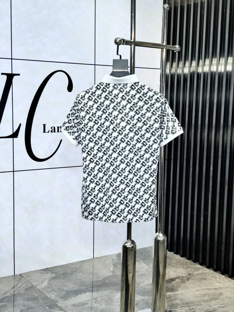 Accurate model Hermes T-Shirts