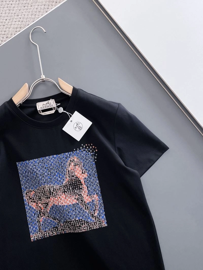 Indistinguishable Hermes T-Shirts